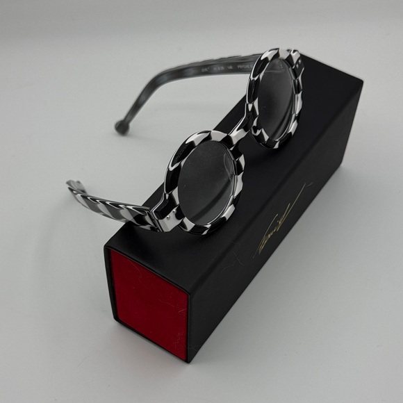 Faniel | Accessories | Stylish Black And White Round Glasses | Poshmark